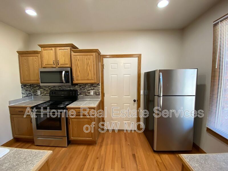 5585 N 17th St, Ozark, MO 65721 - Condo for Rent in Ozark, MO ...