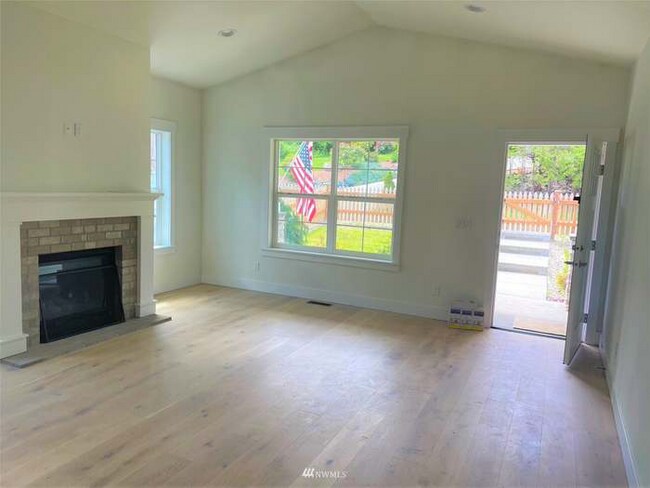 70 Compass Ln, Allyn, WA 98524 | Apartments.com