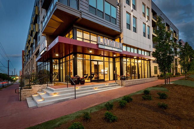 Lumen Grant Park Apartments