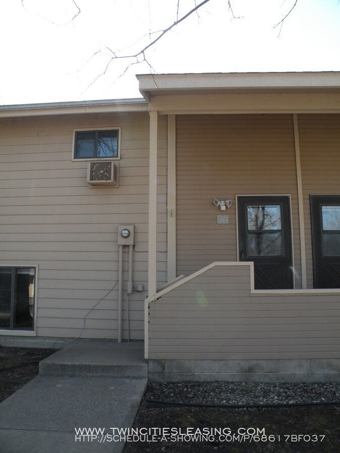 684 Mercer St, Saint Paul, MN 55102 - Townhome Rentals in Saint Paul MN ...