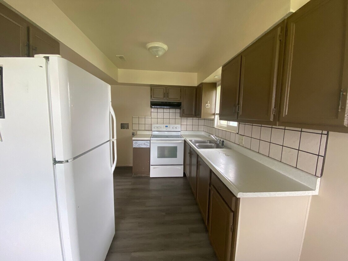 10749 S Dixie Hwy Unit 2, Erie, MI 48133 - Room for Rent in Erie, MI ...