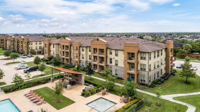 Retreat at Shadow Creek Ranch Apartments - Pearland, TX | Apartments.com