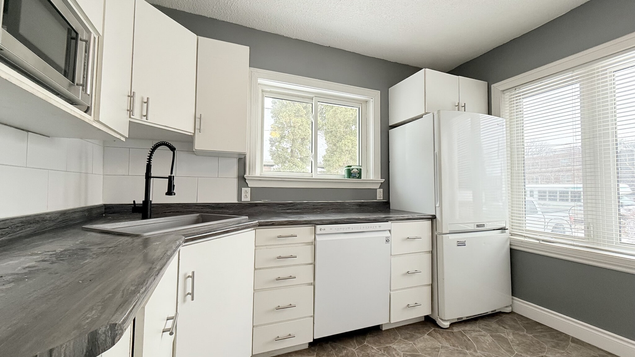1100 Hamilton Rd Unit Main, London, ON N5W 1A6 - Apartment for Rent in ...