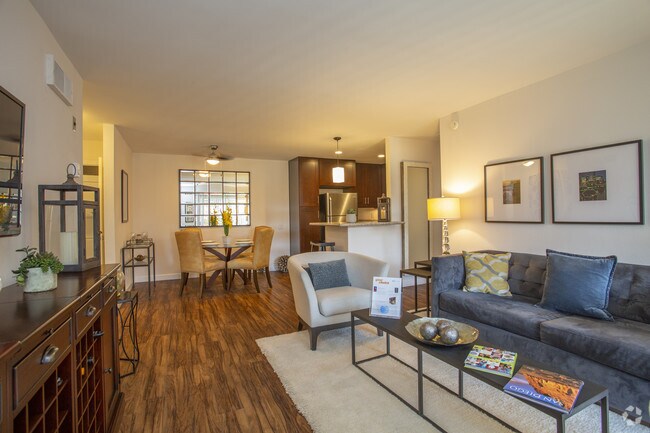 The Club Torrey Pines - Apartments in San Diego, CA | Apartments.com