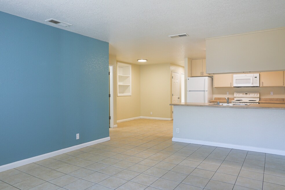 Apartments For Rent Near California State University, Chico - Chico, CA