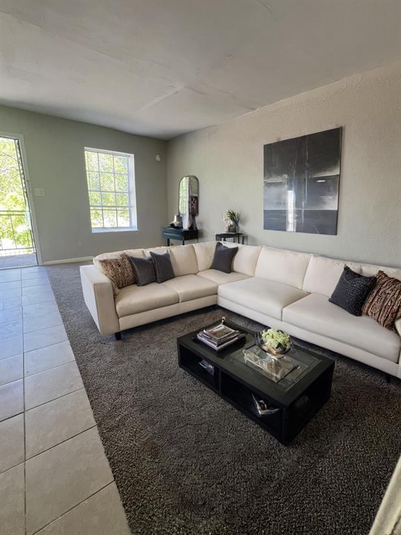 9745 Long Point Rd Unit 33, Houston, TX 77055 - Room for Rent in ...