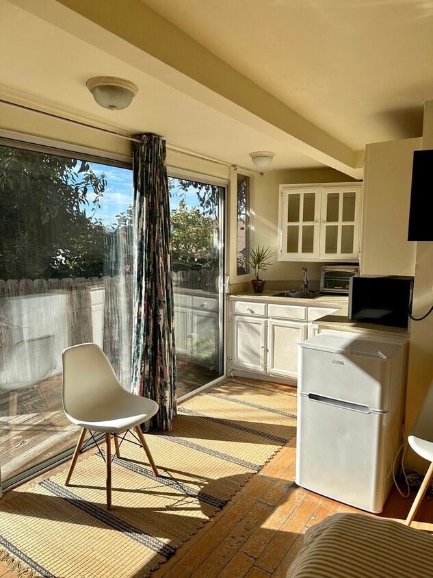 2355 Lucerne Ave Unit Guest house, Los Angeles, CA 90016 - 2355 Lucerne ...