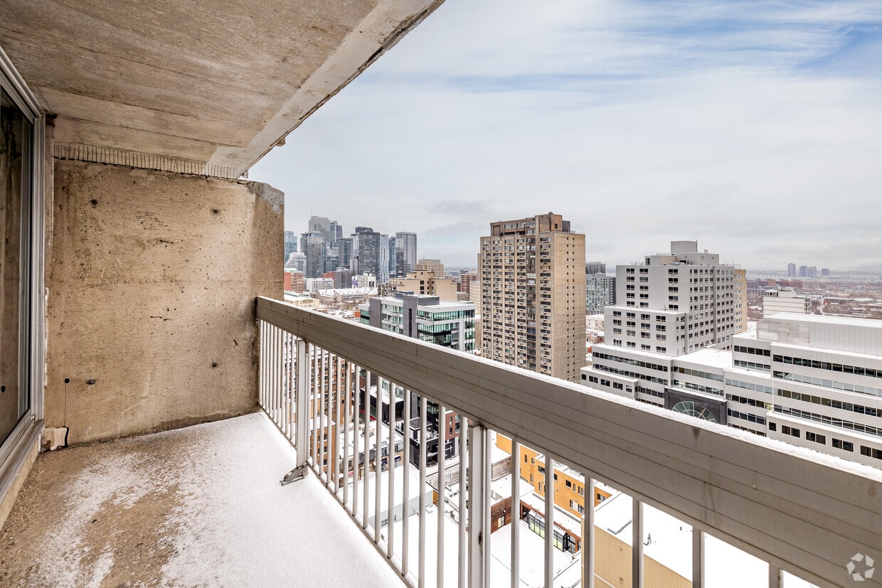 Le 2100 Apartments - 2100 Boul De Maisonneuve O Montréal, QC ...