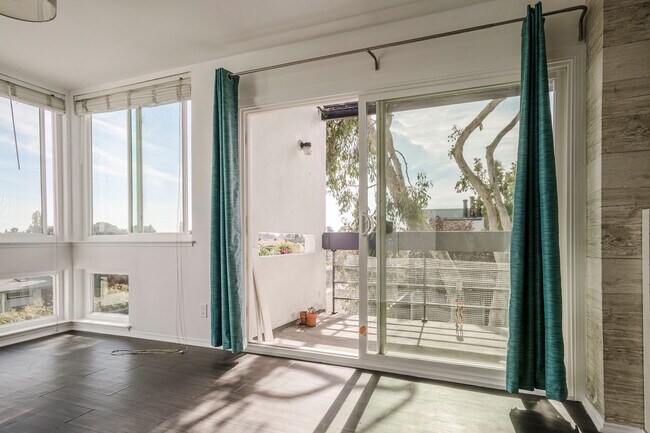 1041 Shell Blvd Unit 11, Foster City, CA 94404 - Condo for Rent in ...