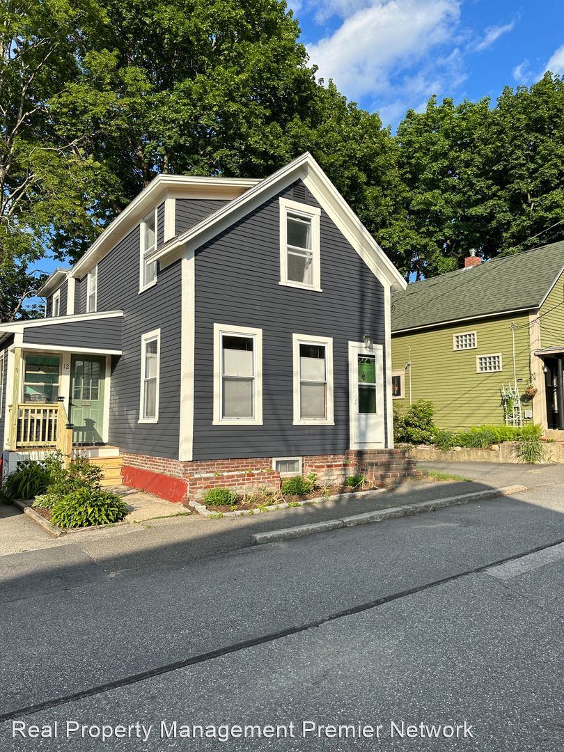 12 Perry Ave, Concord, NH 03301 - House Rental in Concord, NH ...