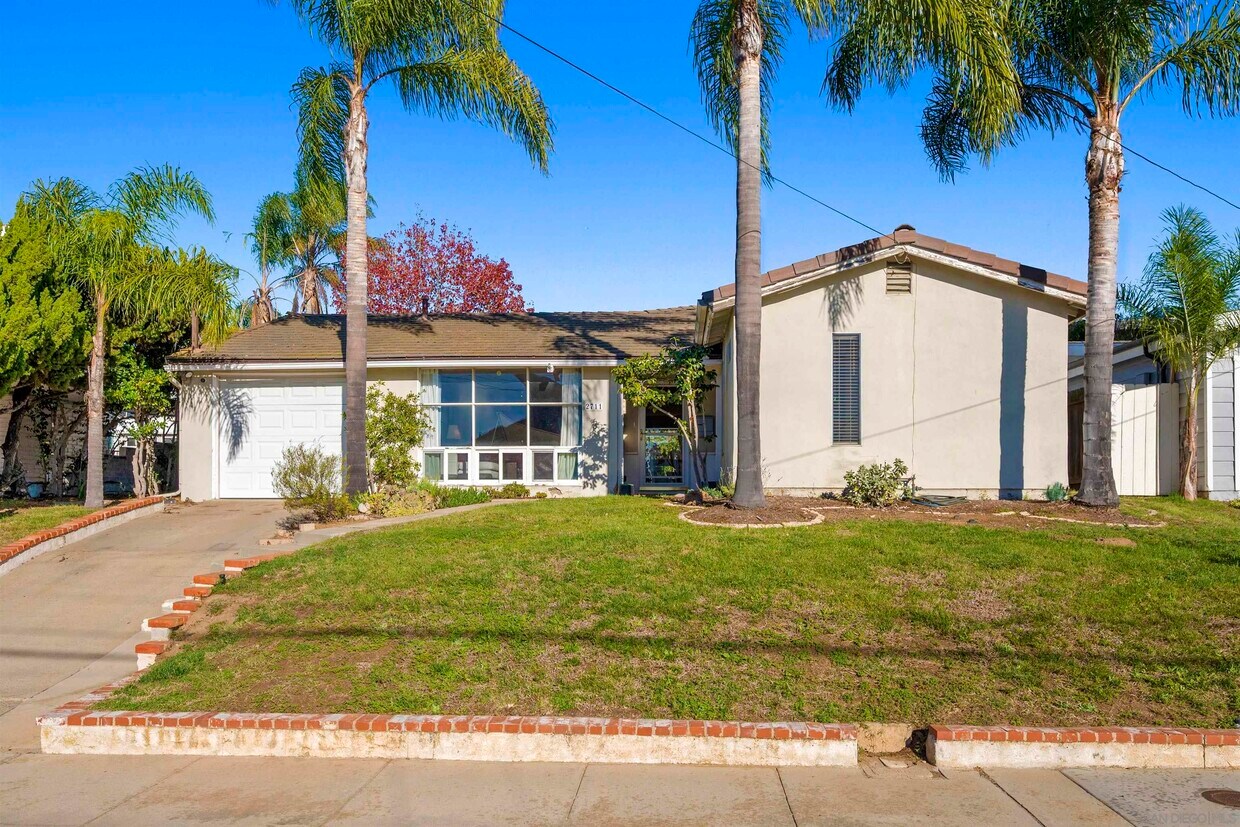 2711 Deerpark Dr, San Diego, CA 92110 - House Rental in San Diego, CA ...