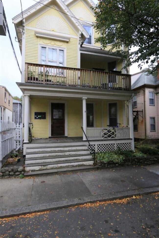 7 Lee St, Somerville, MA 02145 - Townhome Rentals in Somerville MA ...