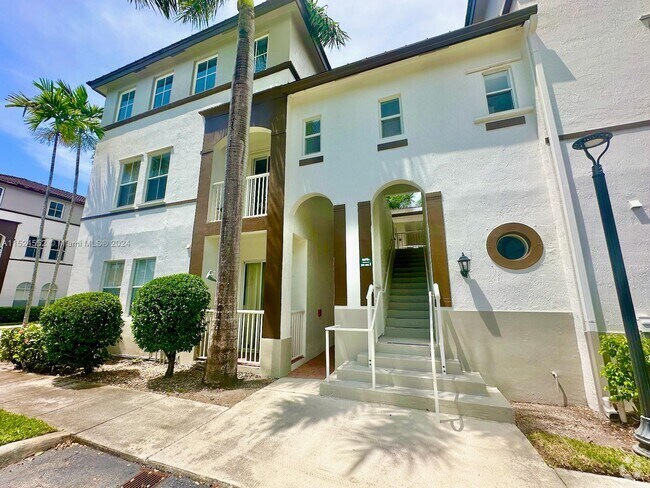 Courtyards at Nautica Apartments for Rent with a Living Room - Miramar ...