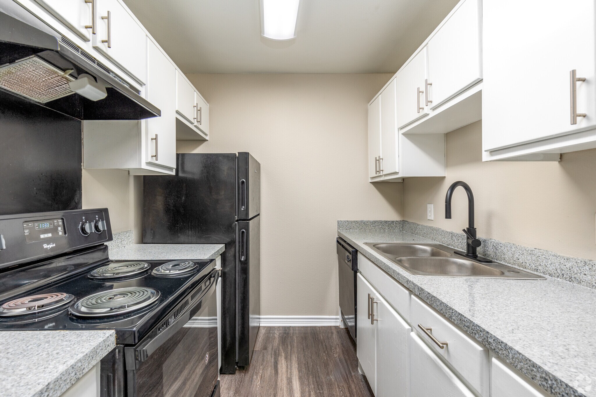 Estrella Apartments - 4542 W Kiest Blvd Dallas, TX 75236 | Apartments.com