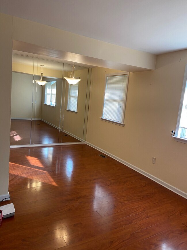 1145 Surrey Rd, Philadelphia, PA 19115 - Townhome Rentals in ...