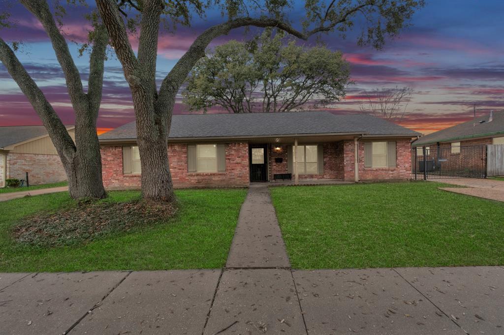 7602 Redding Rd, Houston, TX 77036 - House Rental in Houston, TX ...