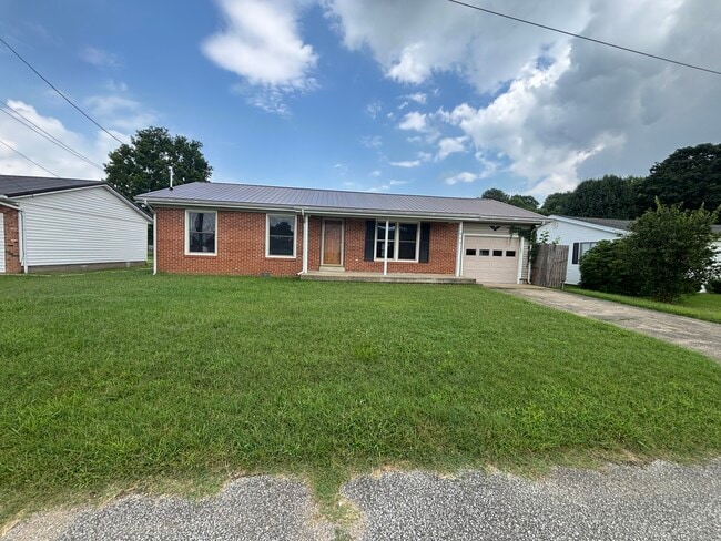 Gallipolis Ferry WV Houses for Rent with Garages - 1 Homes | Apartments.com