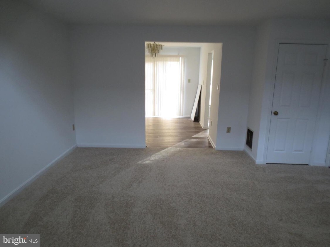 2027 Howard Chapel Turn, Crofton, MD 21114 - Townhome Rentals in ...