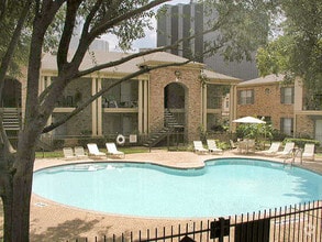 Sendera At Greenway Rentals - Houston, TX | Apartments.com