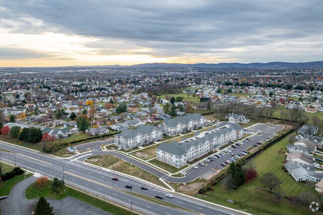 Crestwood Manor - 5614 New Design Rd Frederick, MD 21703 | Apartments.com