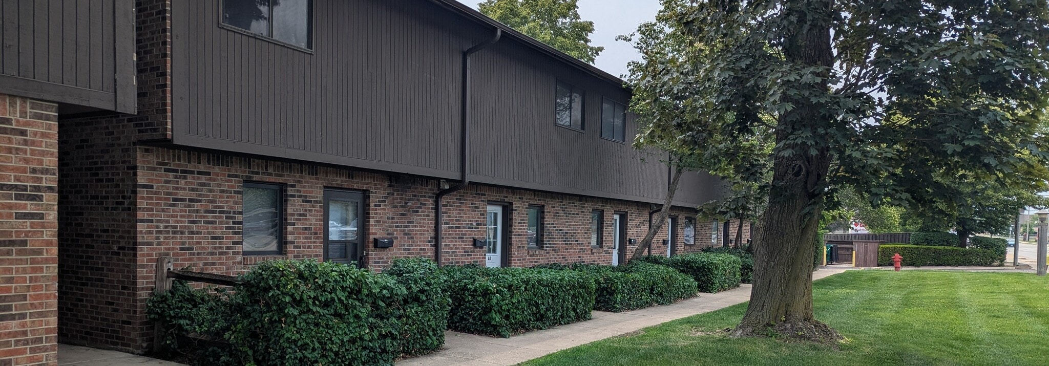 Colonial Townhouses - 1004-1010 W Lincoln Hwy Dekalb, IL 60115 ...