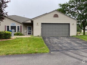 Meadowbrook Townhomes Houses for Rent - Rochester, MN - 2 Homes ...