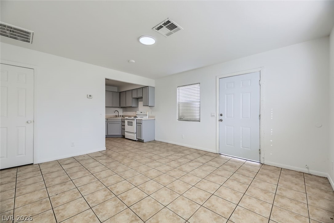 2133 Ellis St Unit A, North Las Vegas, NV 89030 - Room for Rent in ...