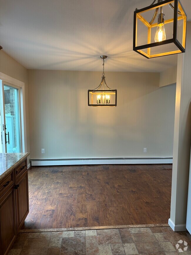 Strathmore Court Apartments for Rent with Parking - Coram, NY - Updated ...