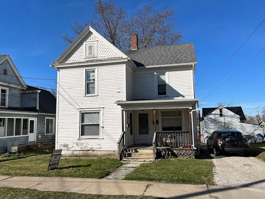 506-506.5-5065 Vine St Unit 5061, Ashland, OH 44805 - Room for Rent in ...