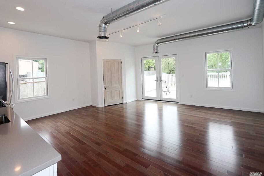 1378 Old Northern Blvd Unit 2, Roslyn, NY 11576 - 1378 Old Northern ...