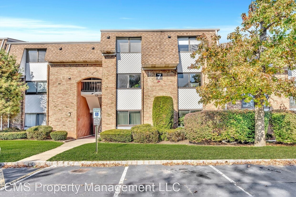 703 Edison Glen Terrace, Edison, NJ 08837 - House Rental in Edison, NJ ...