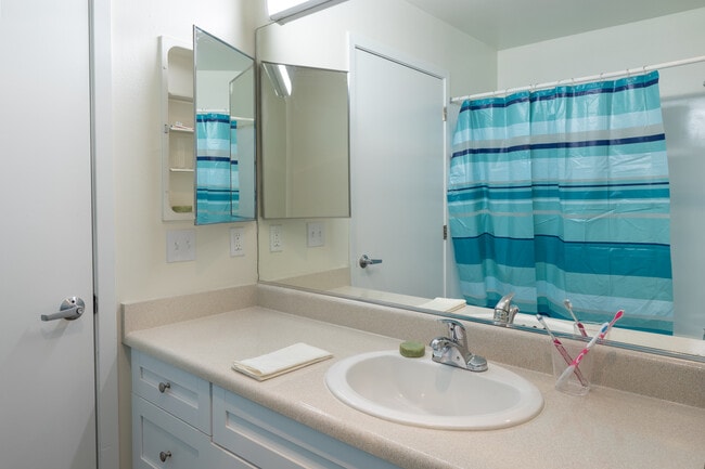 Gilmore Apartments - 1528-1530 3rd Ave Seattle, WA 98101 | Apartments.com