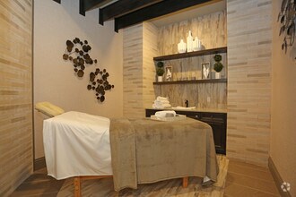 Peridot Palms Rentals - Saint Petersburg, FL | Apartments.com