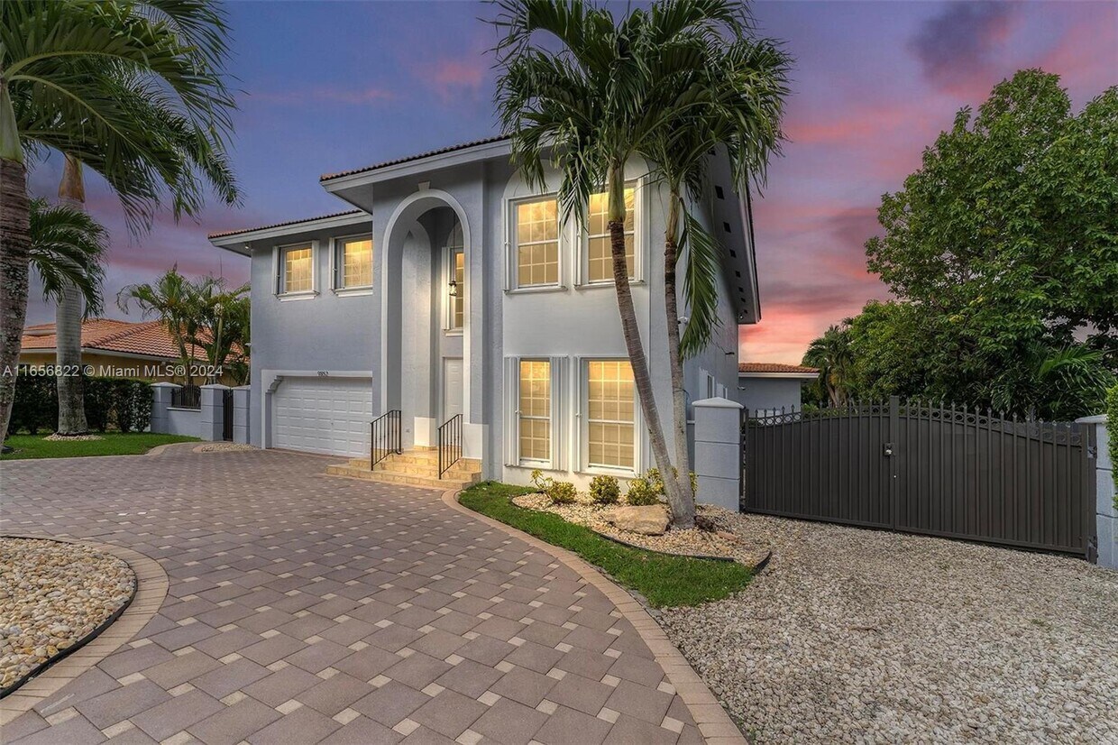 9852 SW 158th Ct, Miami, FL 33196 - House Rental in Miami, FL | Apartments.com