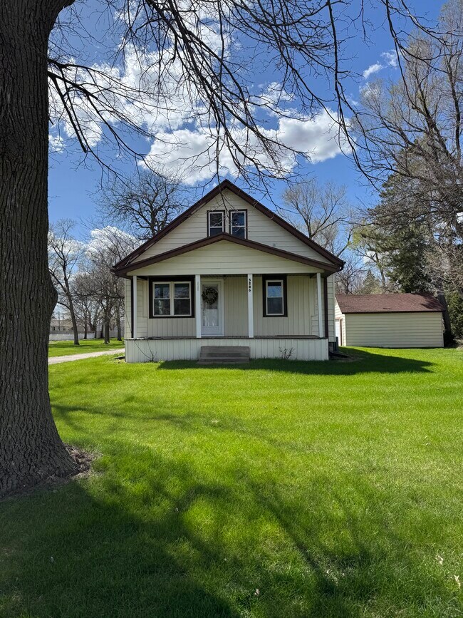 Apartments for Rent under $1,000 in Bruno NE