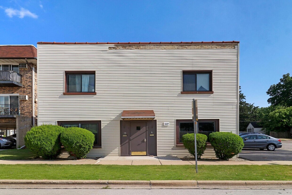 4903 Spencer Ave Unit 9.1240995, Lisle, IL 60532 | Apartments.com