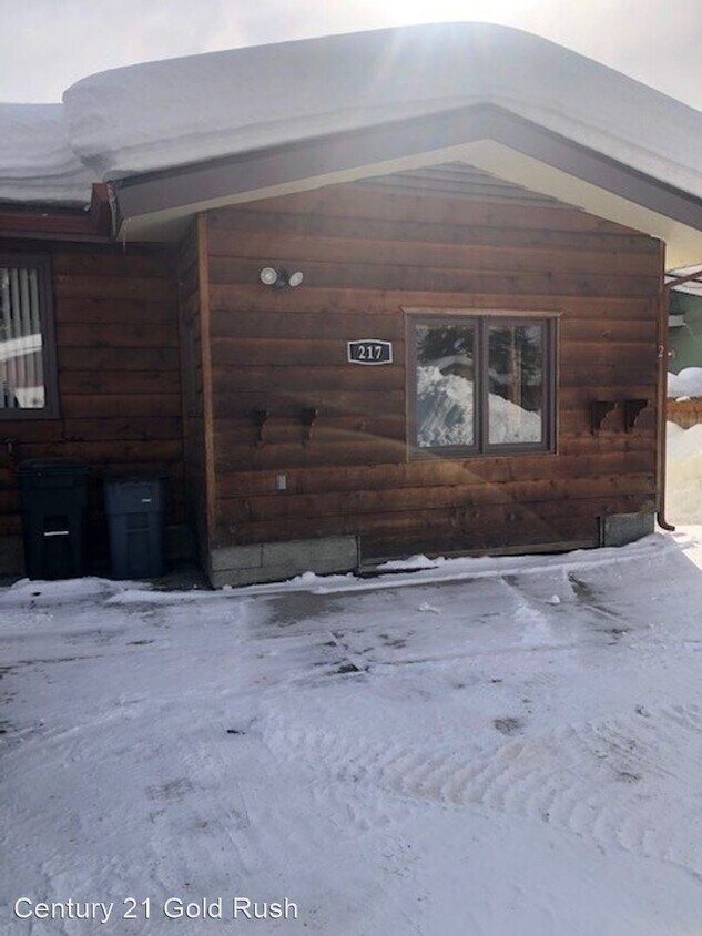 217 Craig Ave, Fairbanks, AK 99701 - House Rental in Fairbanks, AK ...