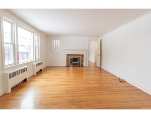 209 Brookside Rd, Needham, MA 02492 - House Rental in Needham, MA ...