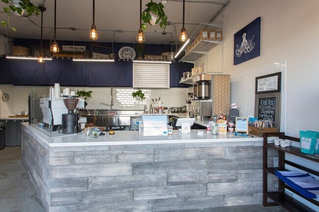 The Quarry Apartments - 4330-4350 Palm Ave La Mesa, CA - Apartments for ...