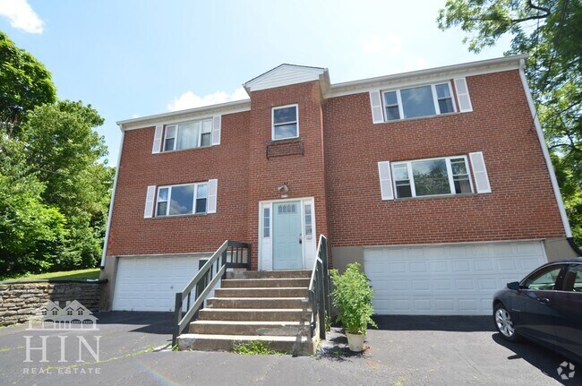 Lenox Place Apartments for Rent with Hardwood Floors - Cincinnati, OH ...