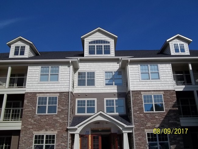 Center Pointe at Radisson Apartments - Baldwinsville, NY | Apartments.com