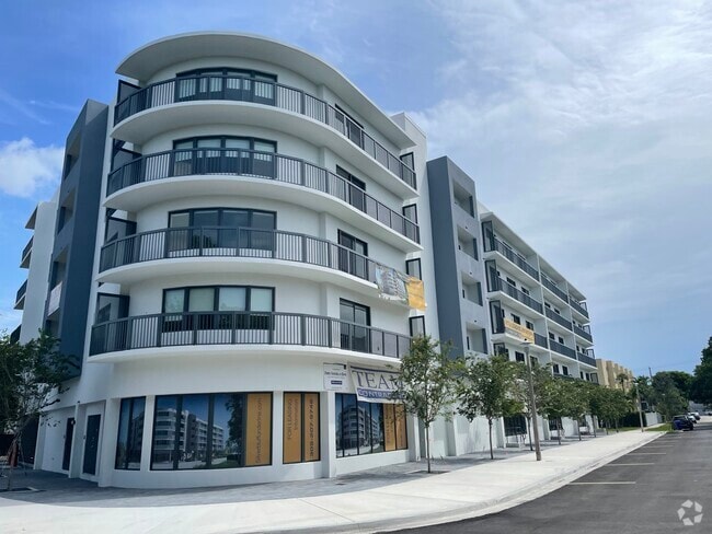 Biscayne Park Terrace Apartments for Rent with EV Charging - Miami, FL ...