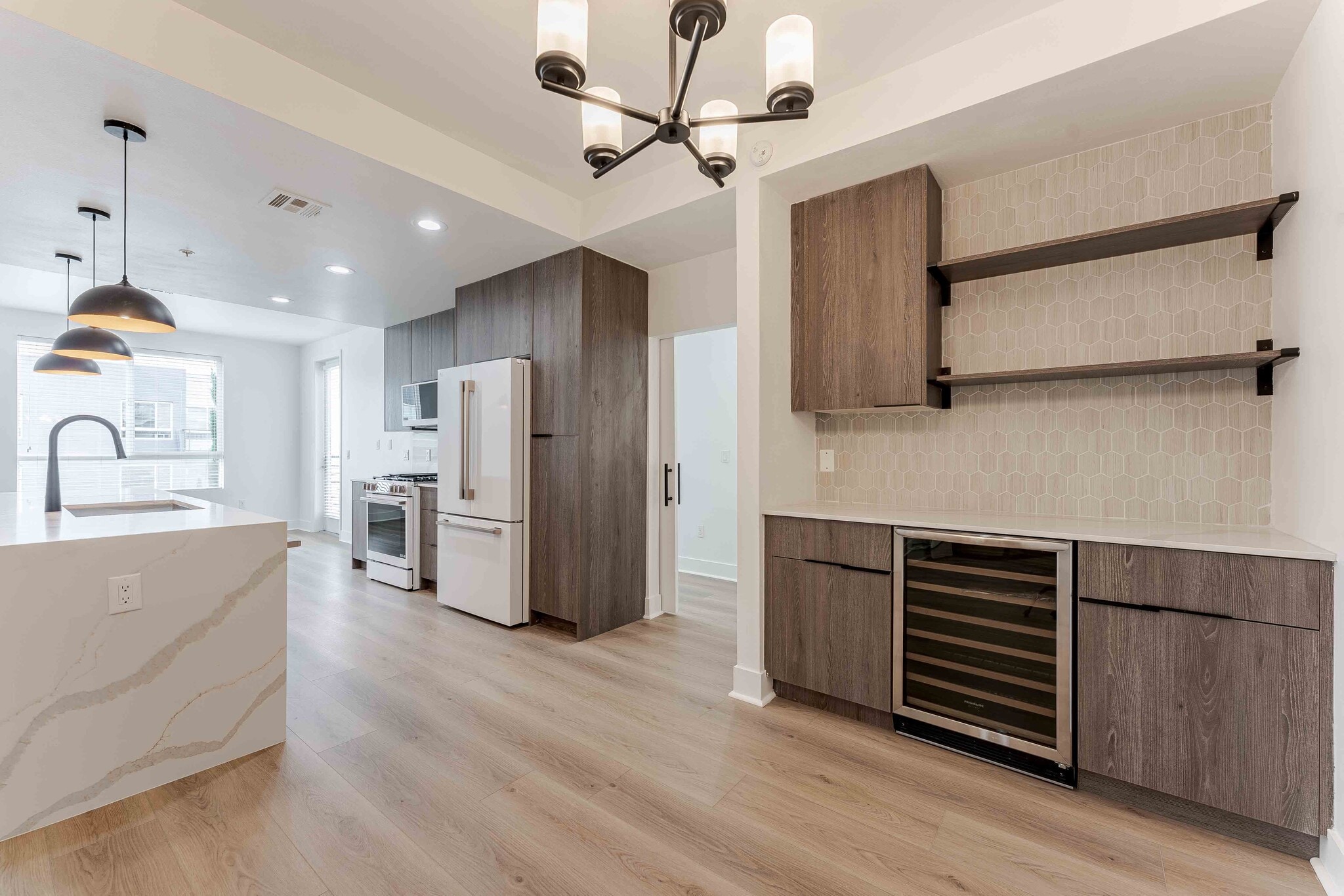 Ariva - 4855 Ariva Way San Diego, CA 92123 | Apartments.com