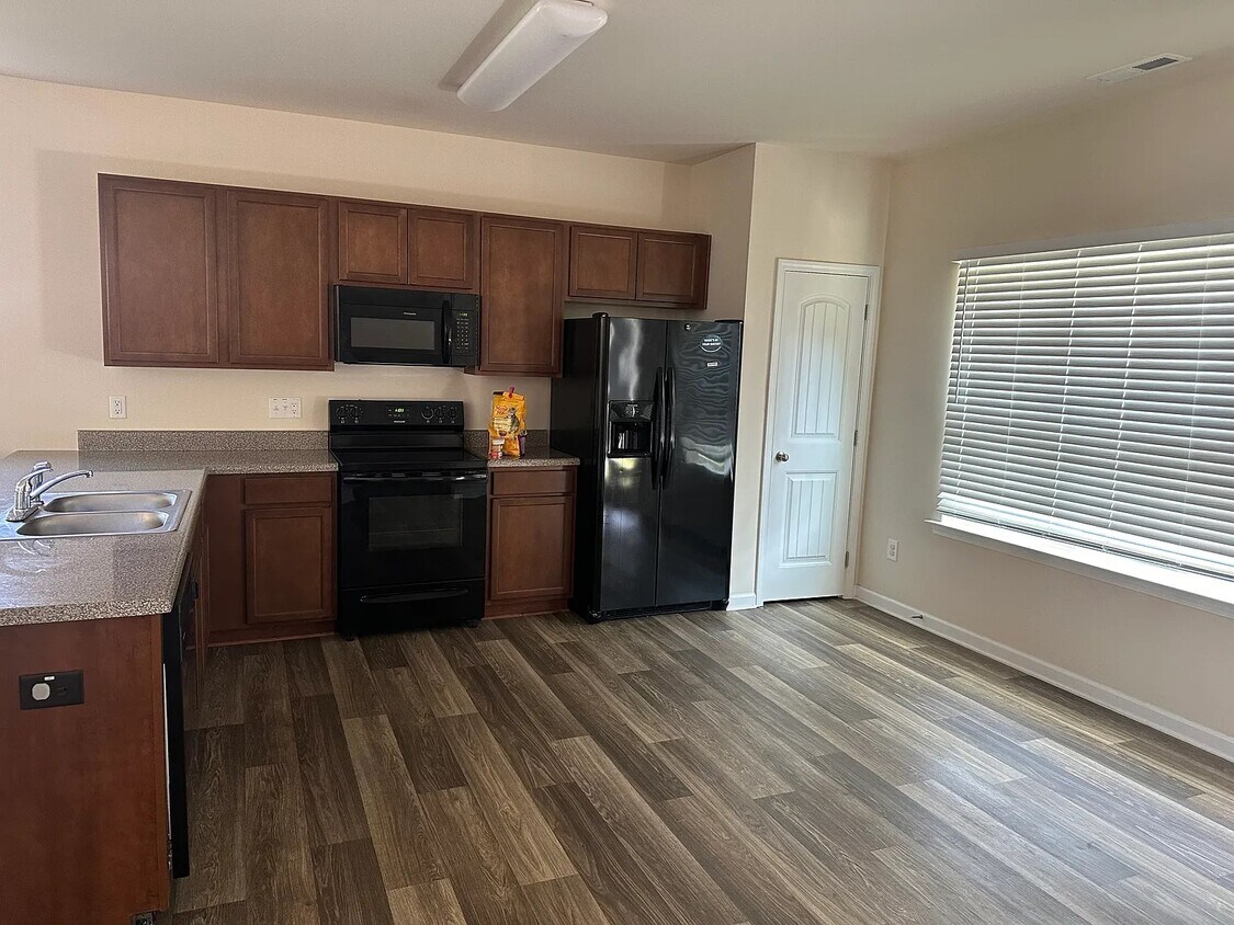 100 N Rose Hill Dr, Clayton, NC 27520 - House Rental in Clayton, NC | Apartments.com