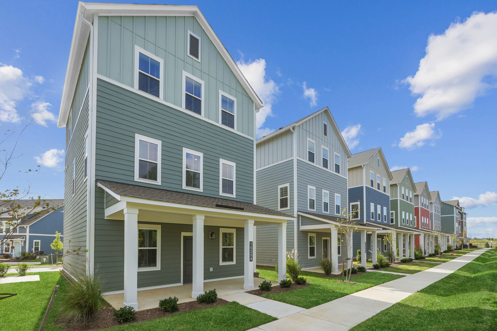Hamlet Watkins Centre - Homes & Townhomes for Rent Houses for Rent ...
