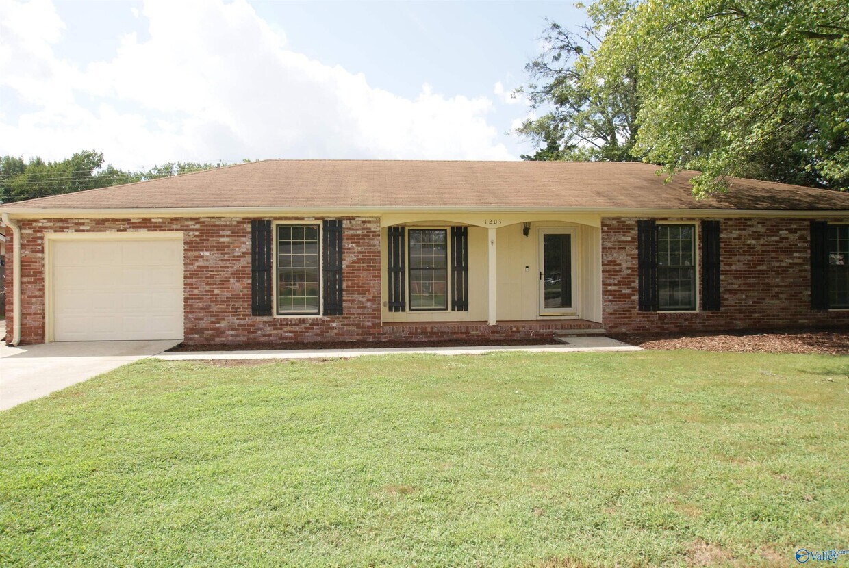 1203 Kathy Ln SW, Decatur, AL 35601 - House Rental in Decatur, AL ...