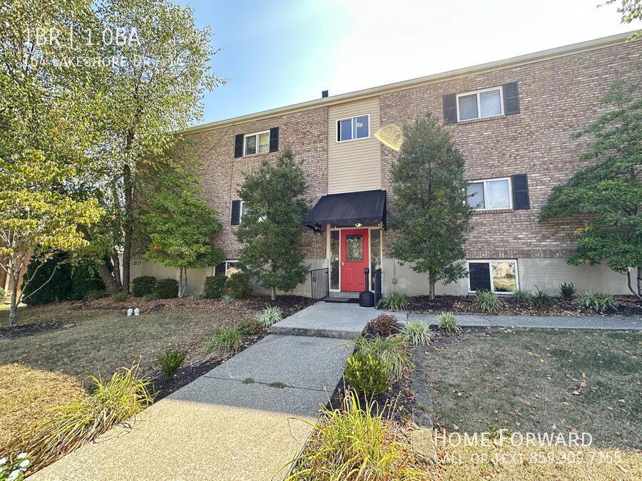 164 Lakeshore Dr Unit 14, Lexington, KY 40502 - Room for Rent in ...