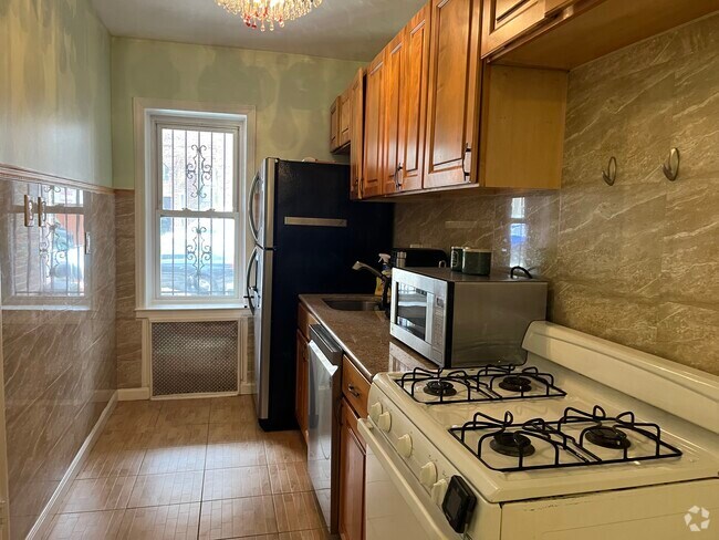 Bay Ridge Apartments for Rent with a Walk-In Closet - Brooklyn, NY ...
