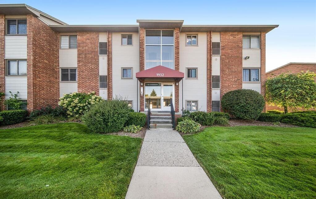 1932 Klingensmith Rd Unit 55A, Bloomfield Township, MI 48302 - Condo ...