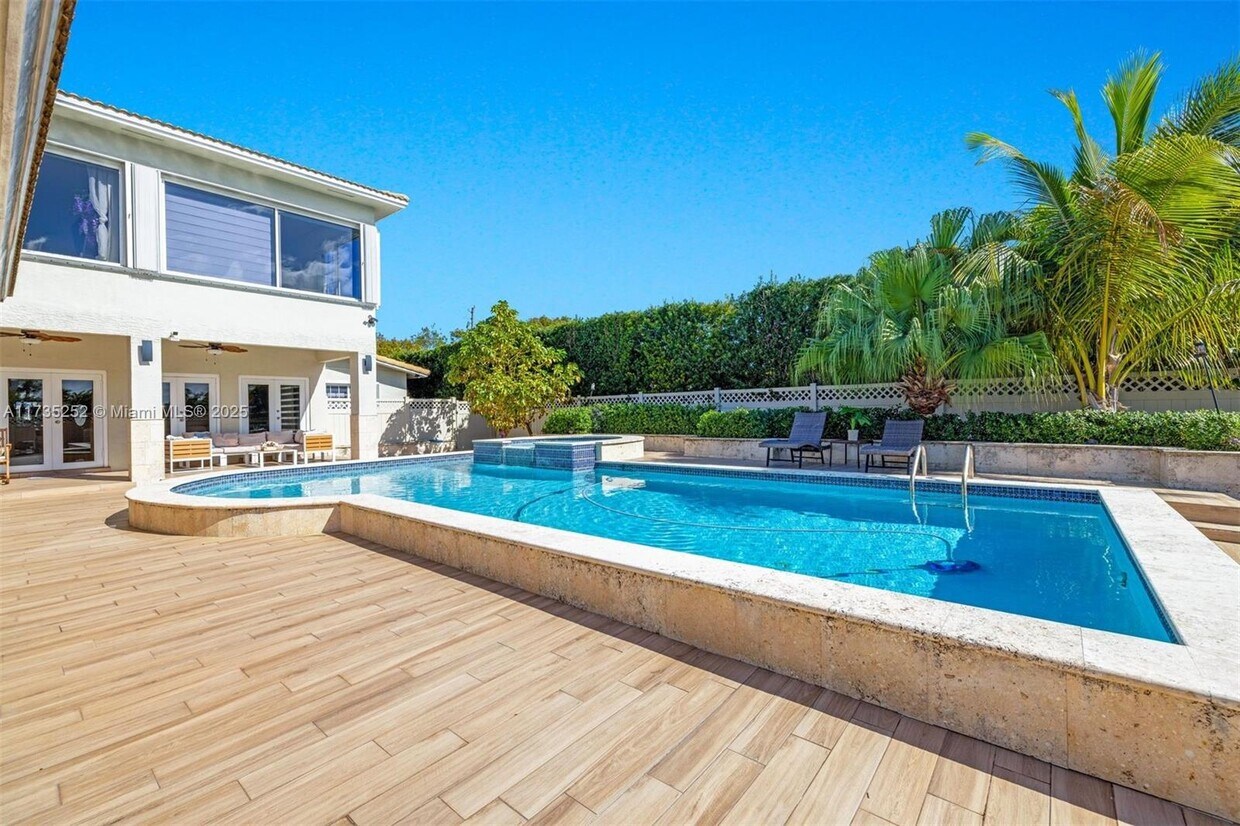 1700 Cleveland Rd, Miami Beach, FL 33141 - House Rental in Miami Beach ...